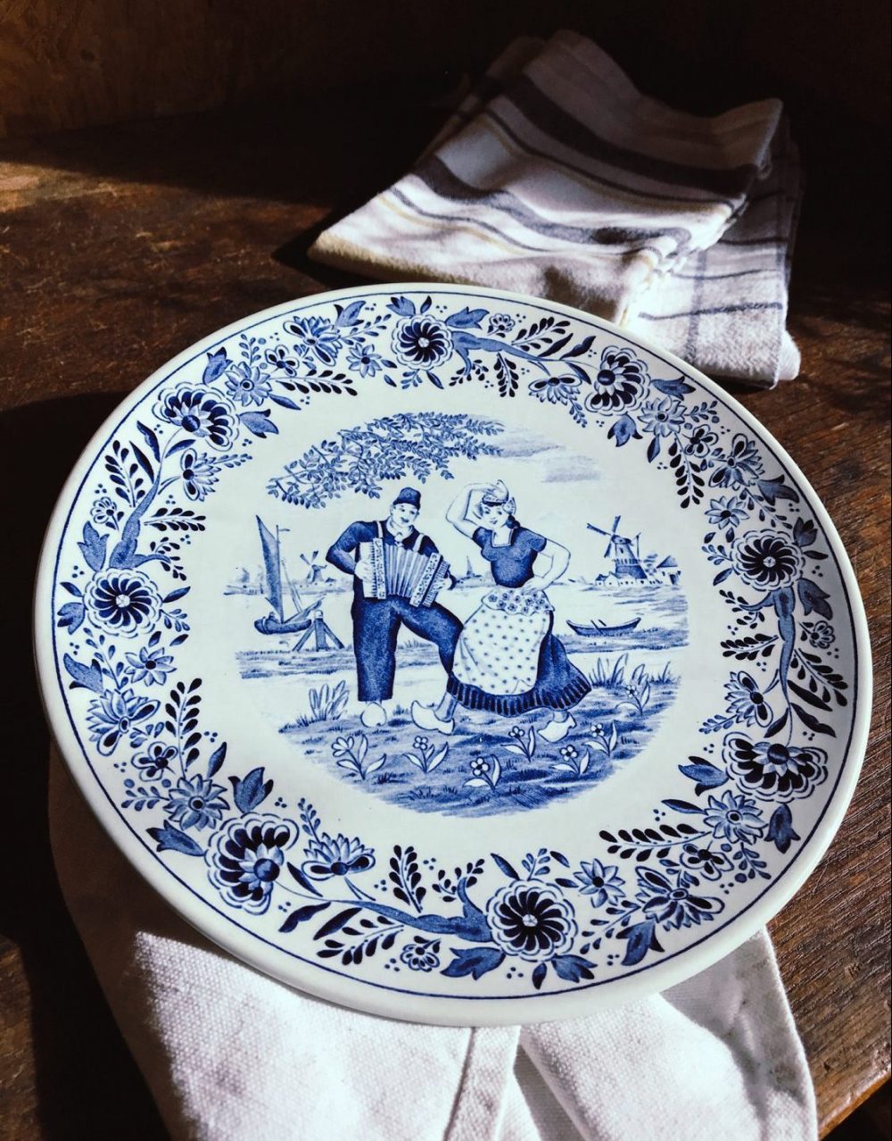 Dutch Couple Delfts Plate - Shop - Beautiful Heirloom Home