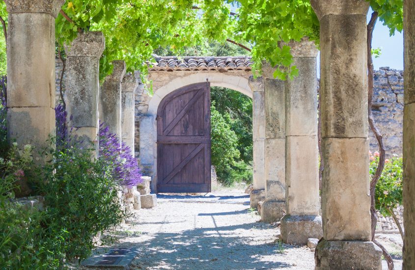 Beautiful Heirloom Home | Interiors | Garden | Cooking | Design | Holiday